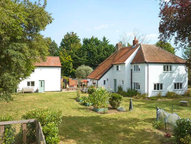 5 Bedroom Detached House