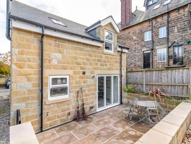 5 Bedroom Detached House