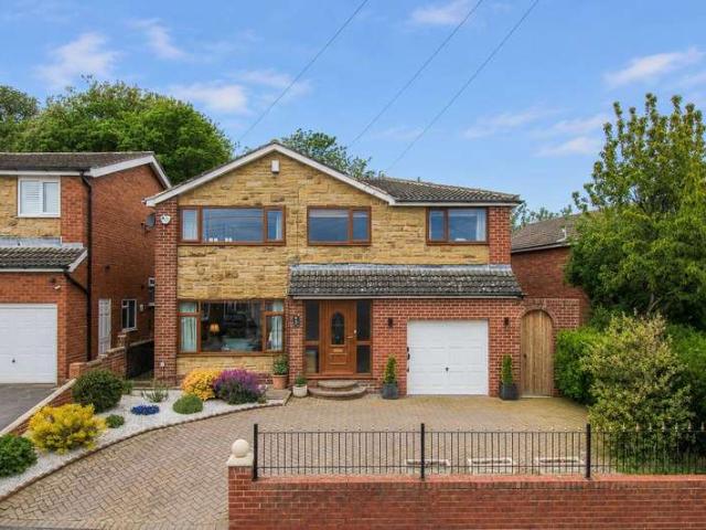 5 Bedroom Detached House