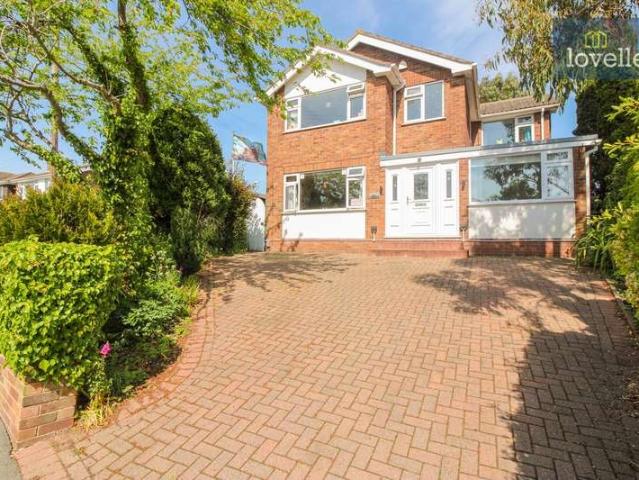 5 Bedroom Detached House