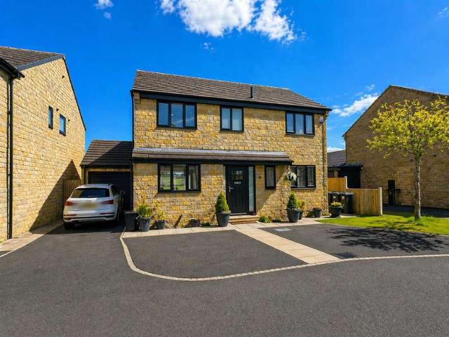 5 Bedroom Detached House