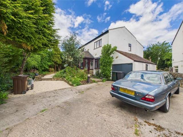 5 Bedroom Detached House