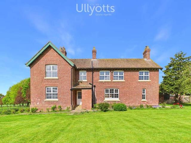 5 Bedroom Detached House