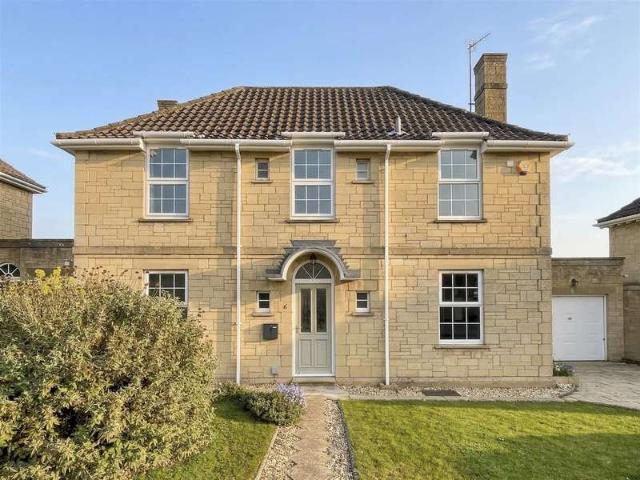 5 Bedroom Detached House