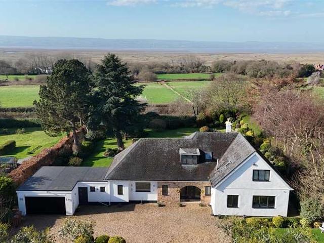 5 Bedroom Detached House