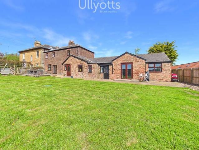 5 Bedroom Detached House