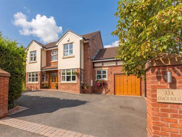 5 Bedroom Detached House