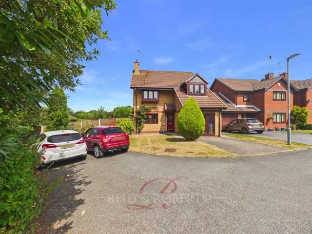 5 Bedroom Detached House