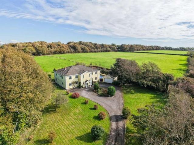 5 Bedroom Detached House