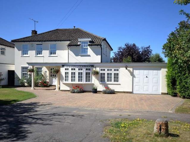 5 Bedroom Detached House