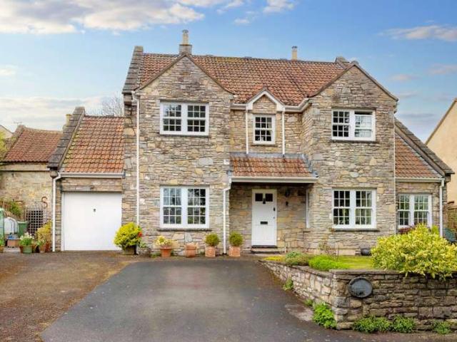 5 Bedroom Detached House
