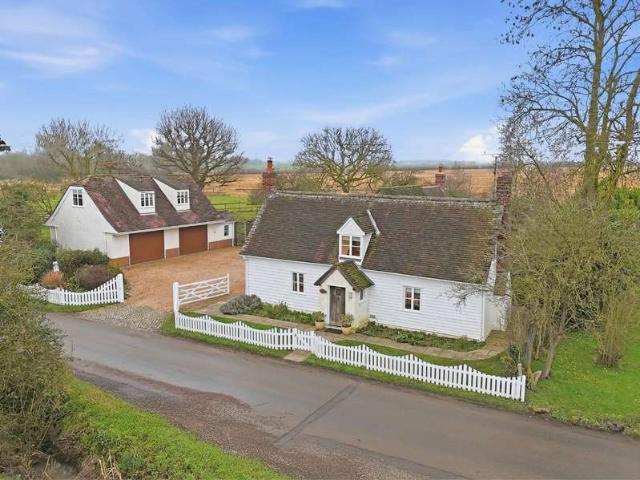 5 Bedroom Detached House