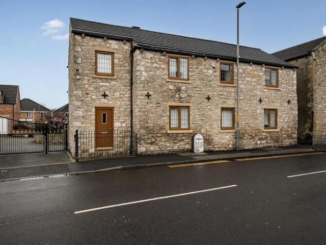 5 Bedroom Detached House
