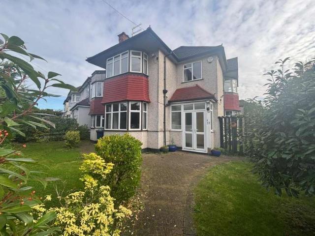5 Bedroom Detached House
