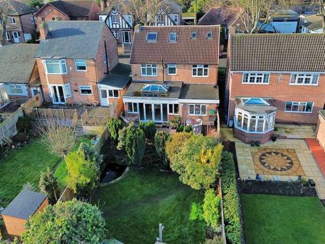 5 Bedroom Detached House