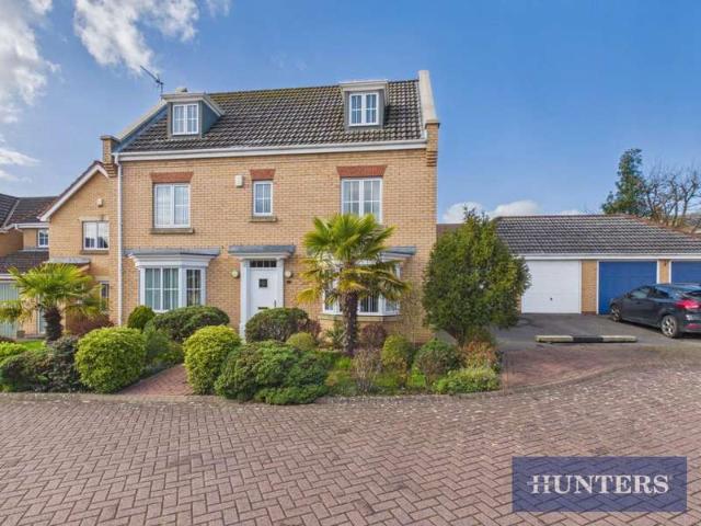 5 Bedroom Detached House