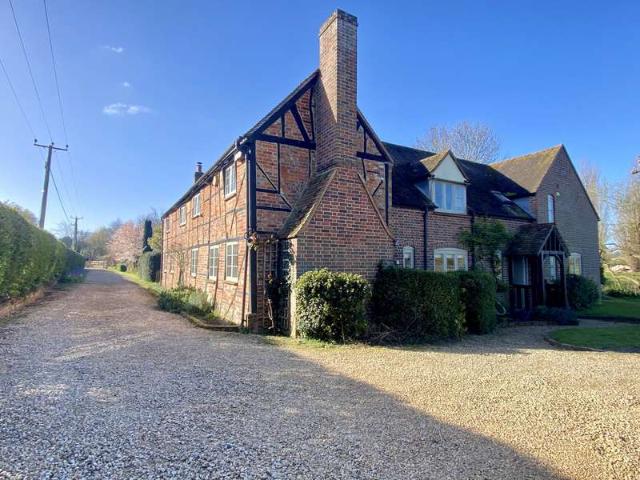 5 Bedroom Detached House