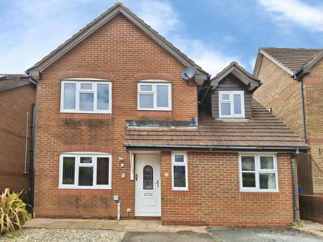 5 Bedroom Detached House