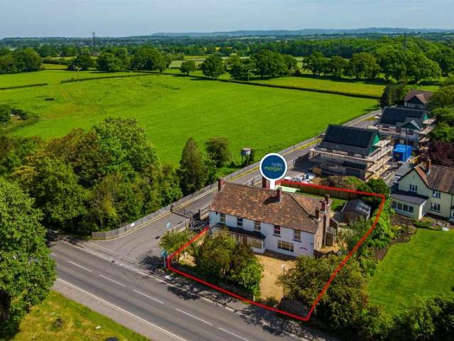5 Bedroom Detached House