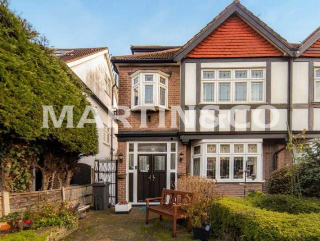5 Bedroom Detached House