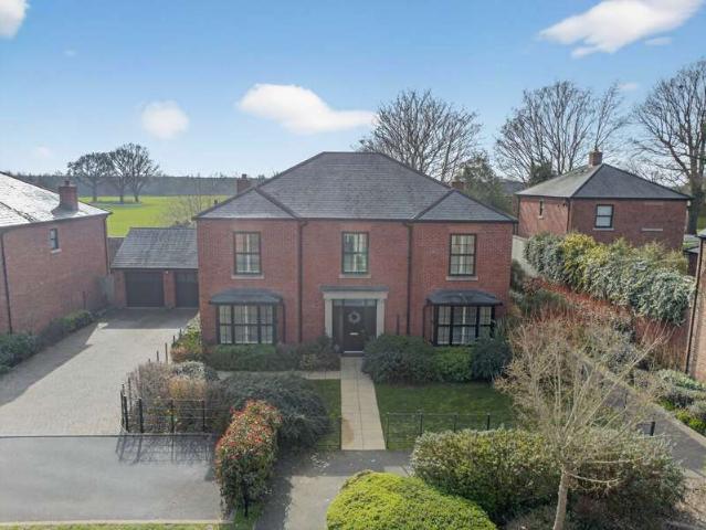5 Bedroom Detached House