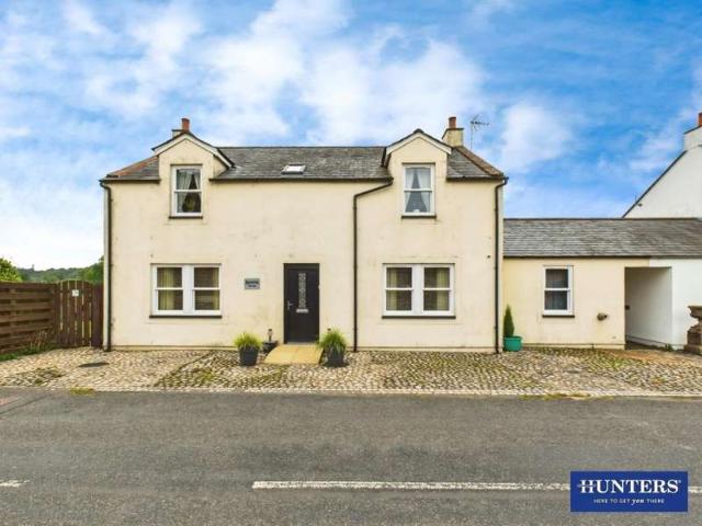 5 Bedroom Detached House