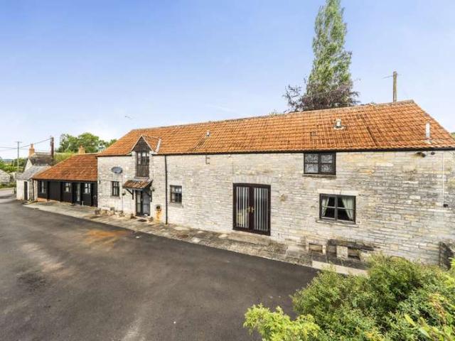 5 Bedroom Detached House