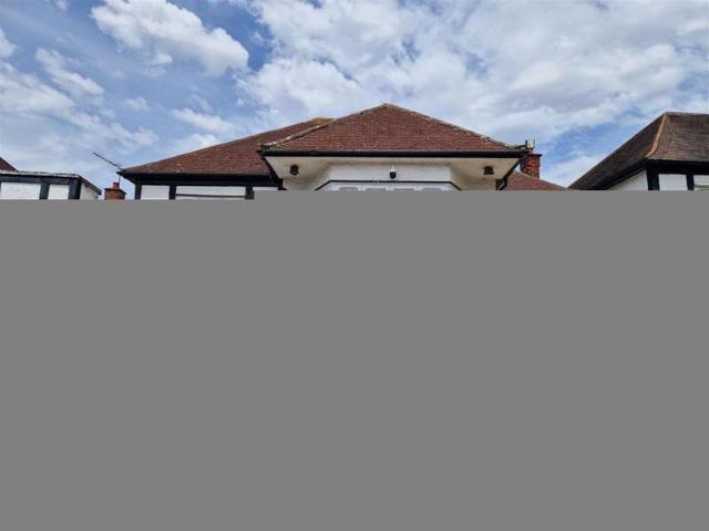 5 Bedroom Detached House