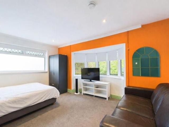 5 bedroom detached house for rent in 4 Plymouth Avenue, Brighton, BN2