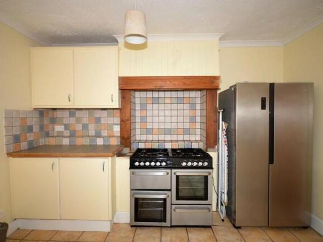 5 bedroom detached house for rent in Columbia Road, Ensbury Park, BH10