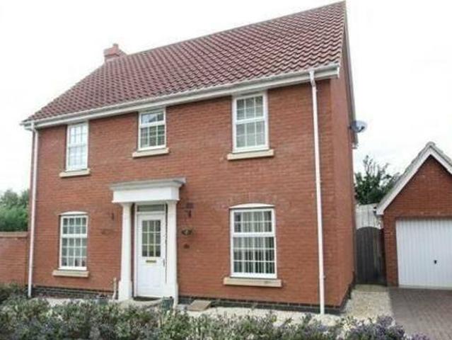 5 bedroom detached house for rent in Caddow Road Norwich Norfolk NR5