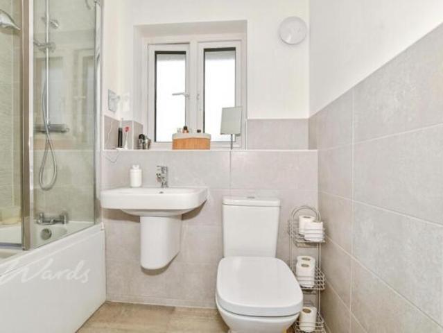5 bedroom detached house for rent in Campion Avenue Herne Bay CT6