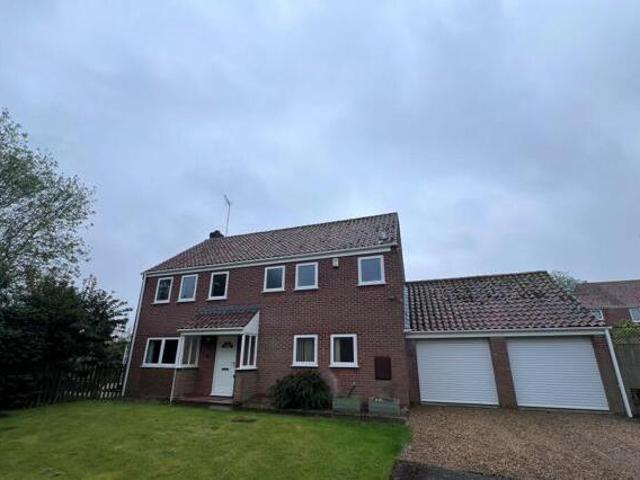 5 Bedroom Detached House For Rent In Castle Rising