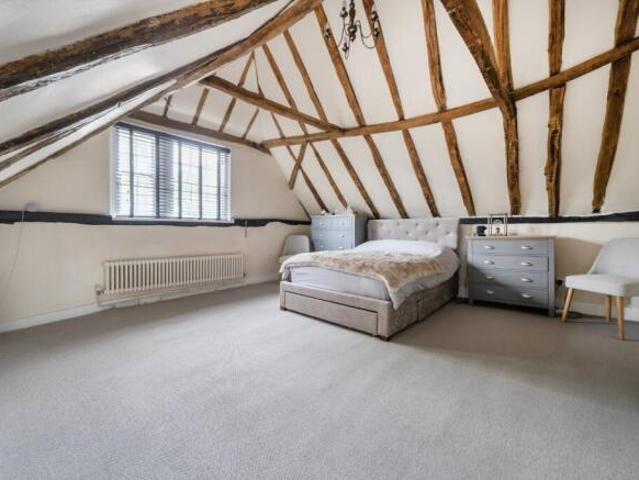 5 bedroom detached house for rent in Church Road, Offham, West Malling, Kent, ME19