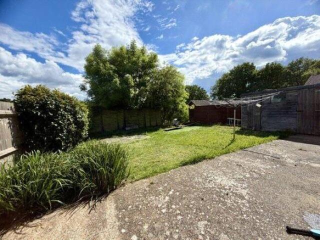 5 bedroom detached house for rent in Culvery Gardens, West End, Southampton, SO18