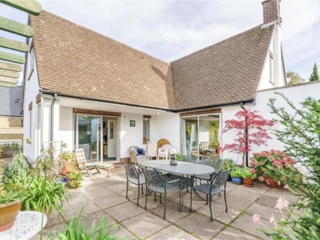 5 bedroom detached house for rent in Cumnor Hill, Oxford, Oxfordshire, OX2