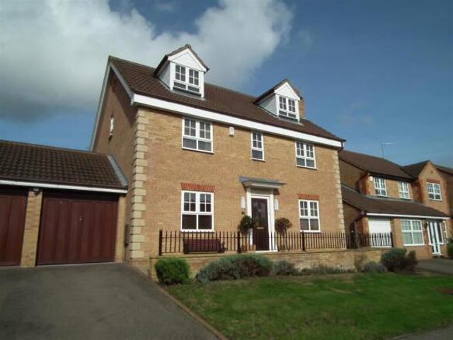 5 bedroom detached house for rent in Abington Vale, Northampton, NN3