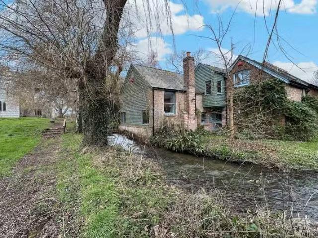 5 bedroom detached house for rent in Affpuddle, DT2