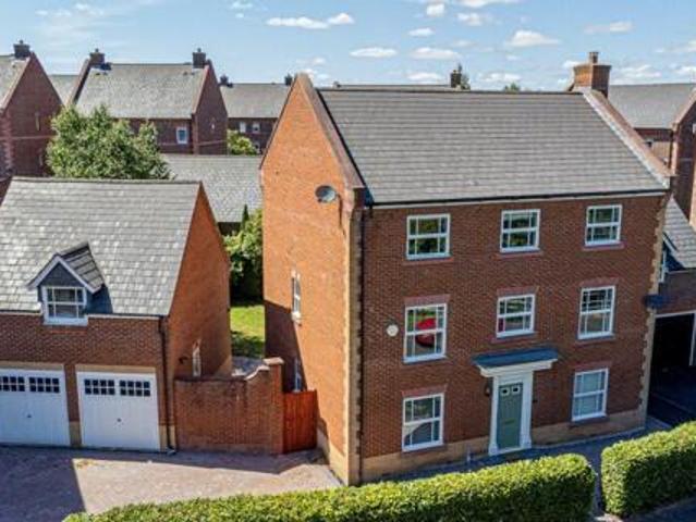 5 Bedroom Detached House For Rent In Appleton, Warrington