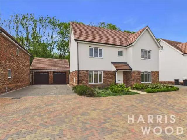 5 bedroom detached house for rent in Ash View, Takeley, Bishop.