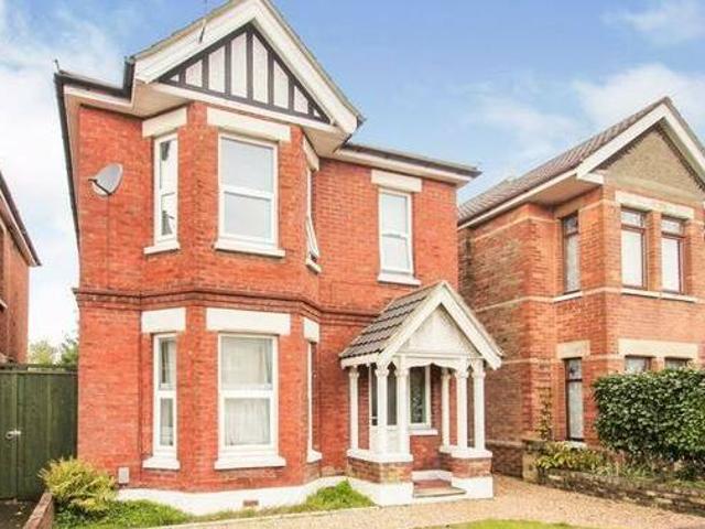 5 bedroom detached house for rent in Bengal Road Winton BH9