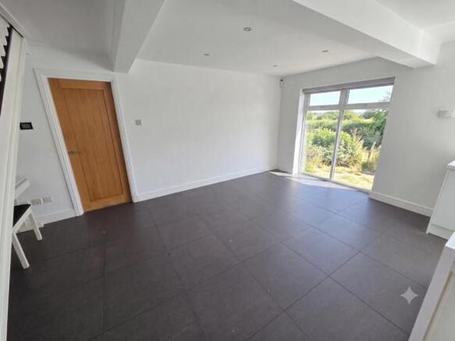 5 bedroom detached house for rent in Bent Lea, Bradley, HD2