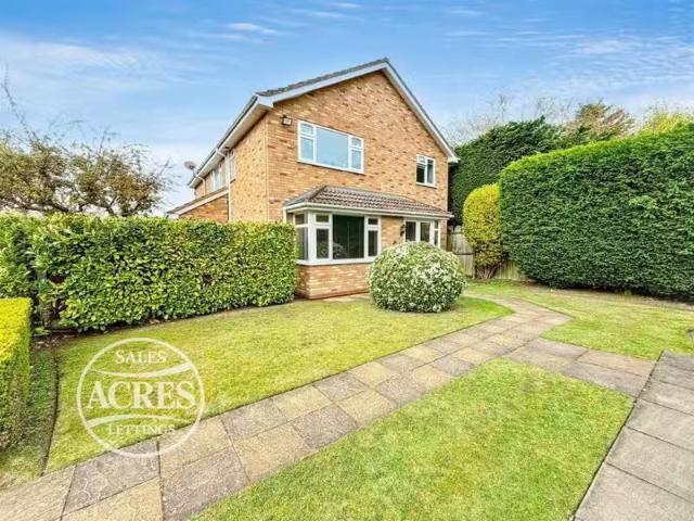 5 bedroom detached house for rent in Berkswell Close, Sutton C.