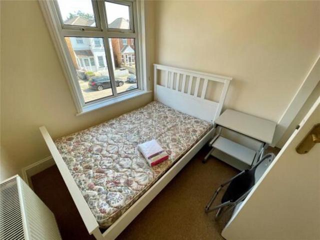 5 bedroom detached house for rent in Bingham Road, Bournemouth, BH9
