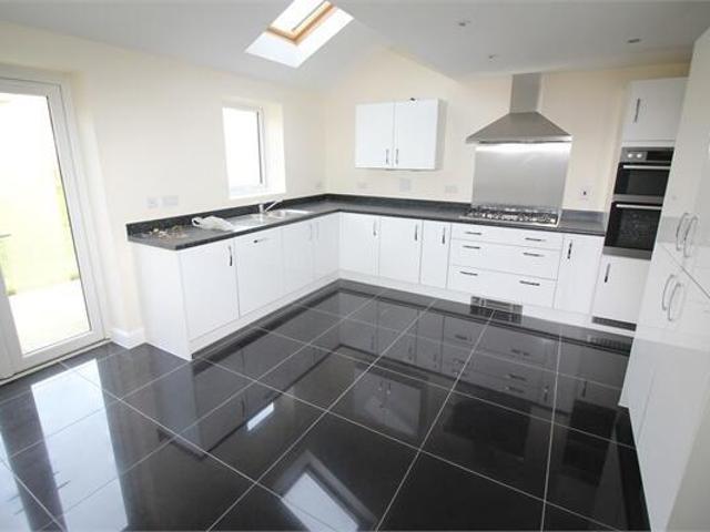 5 bedroom detached house for rent in Blyton Lane, Tattenhoe Park, MK4