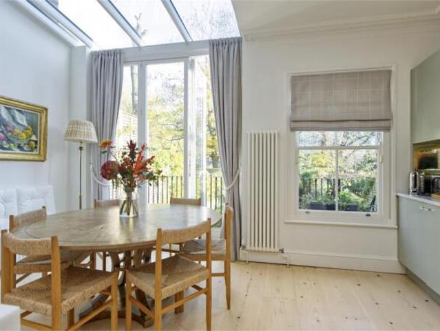 5 bedroom detached house for rent in Blenheim Crescent, London, W11