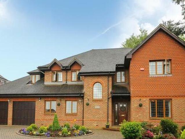 5 Bedroom Detached House For Rent In Broomhall Lane