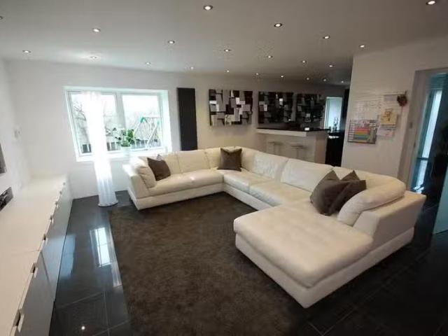 5 bedroom detached house for rent in Don Court, Aberdeen, AB24