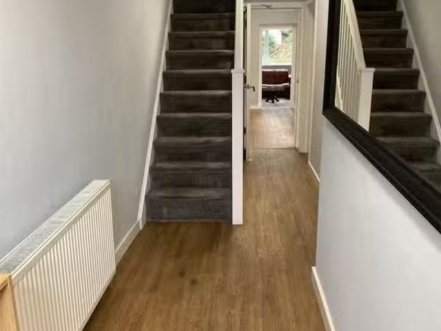 5 bedroom detached house for rent in Detached 5 Double Bedroom.