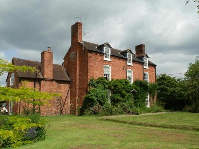 5 Bedroom Detached House For Rent In Fitz